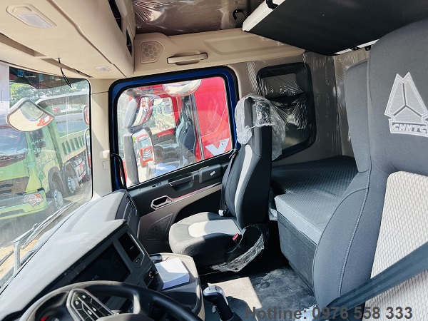 Xe đầu kéo Howo Max 460HP - Hỗ trợ lăn bánh 85%